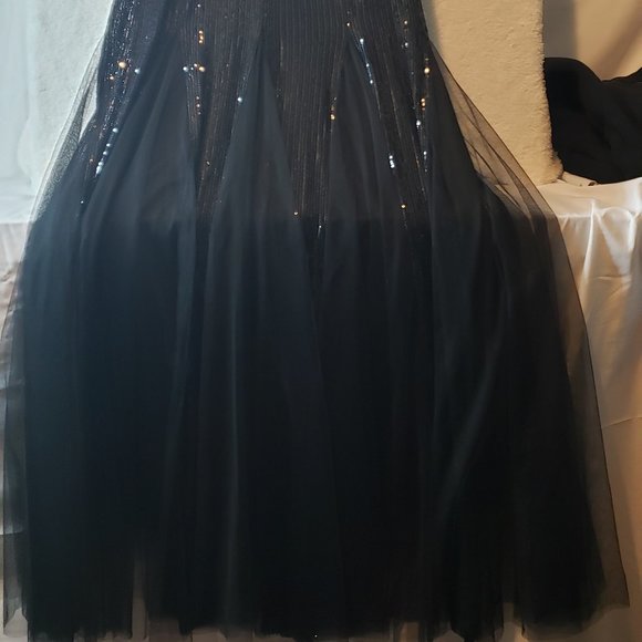 ARFAR | Dresses | Nwt Arfar Beautiful And Elegant Black Sequence And ...